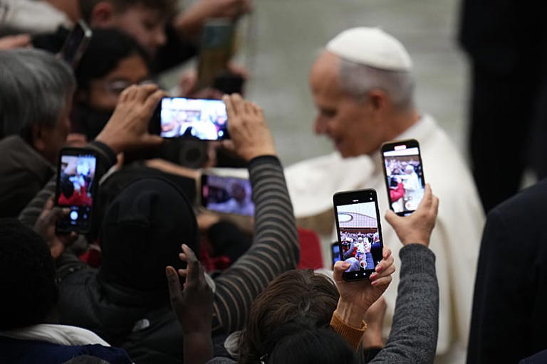 Spanish government and bishops agree on plan to compensate sexual abuse ...