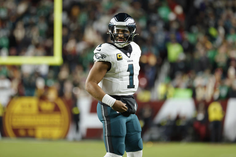 Why Jalen Hurts is confident Eagles offense will step up during the ...