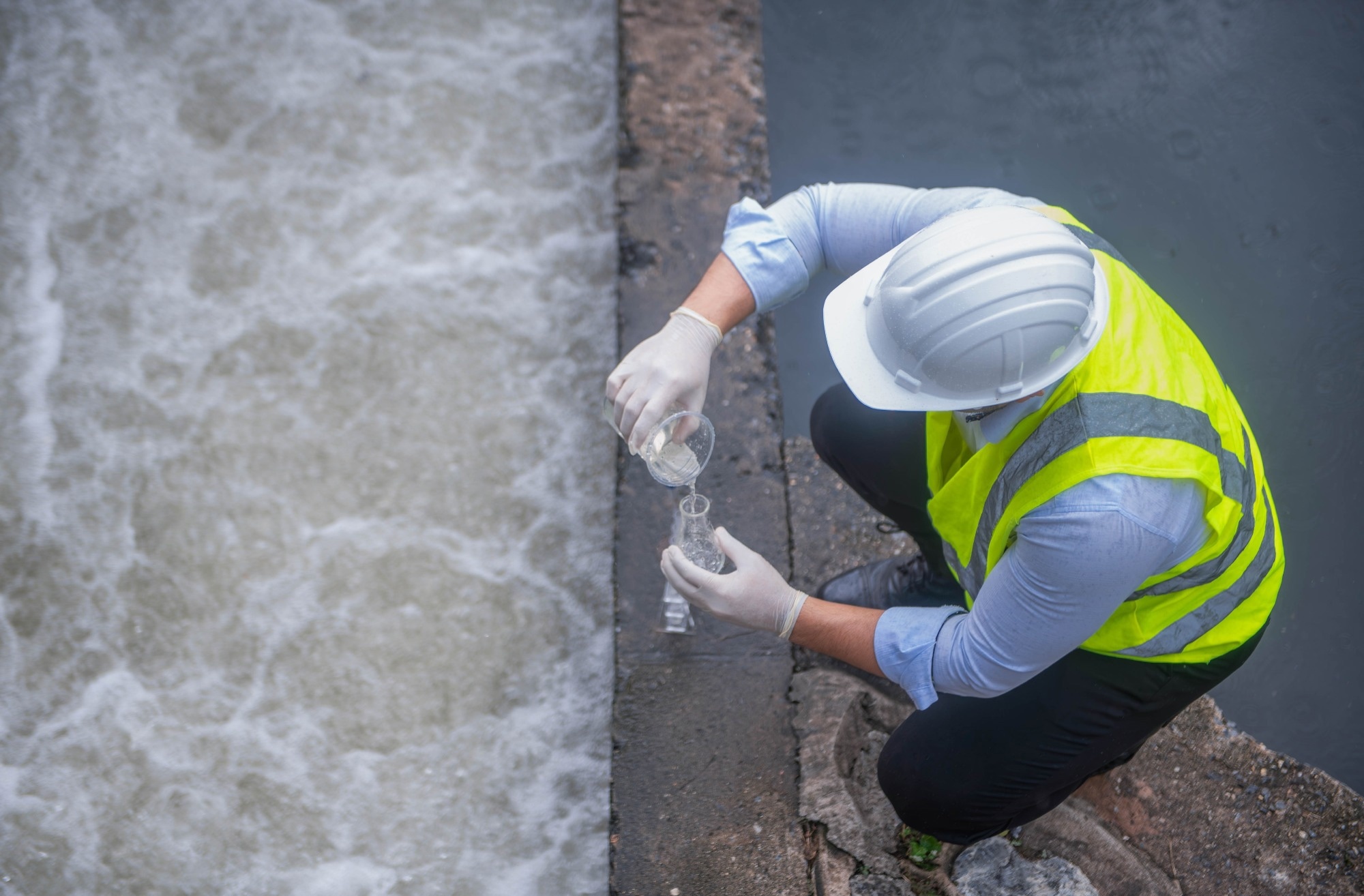 Portable tool monitors persistent "forever chemicals" in water