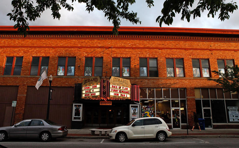 The Strand Theatre to light up downtown Delaware with new marquee