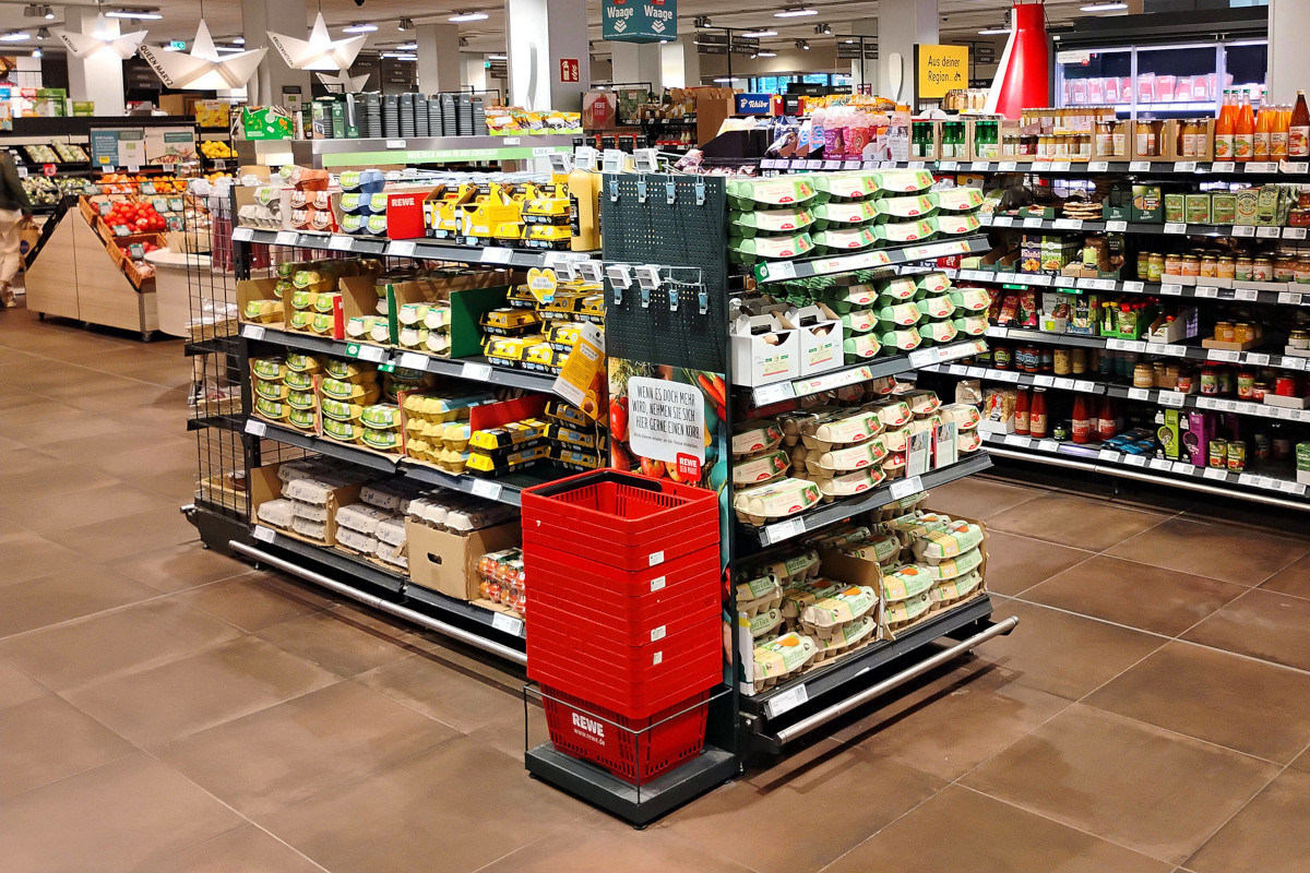Eier-Krise auch in NRW angekommen! Kunden finden bei Rewe und Co. leere ...