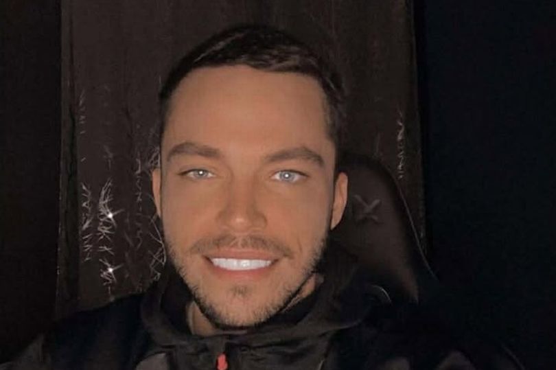 Family devastated as dad dies after 15 hour ambulance and A&E wait ...