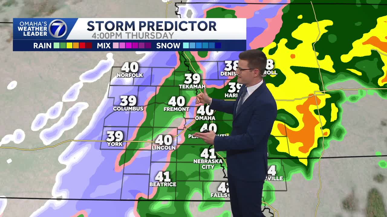 Widespread rain Thursday, evening mix for Omaha area