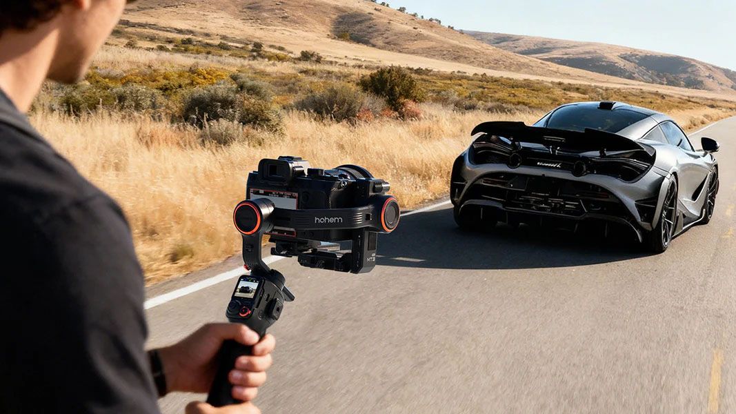 This gimbal holds everything from mirrorless to compacts with a screen ...