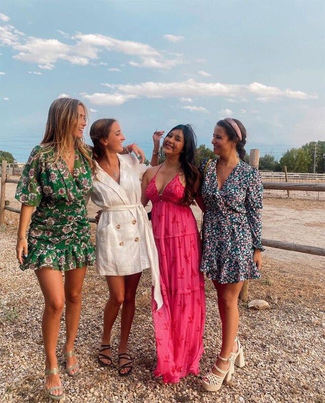 Gabriela Toral, la cuarta hermana Pombo, presenta a Samantha, su ...