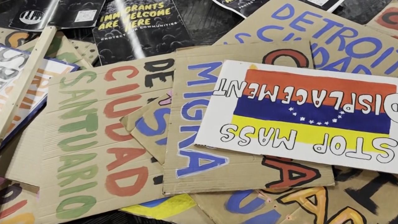 Protest in Detroit over Minneapolis shooting; manhole explosion in ...