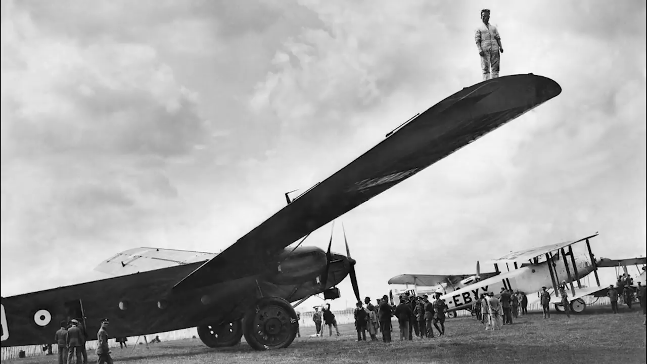 That moment Britain built one of the largest planes of its time