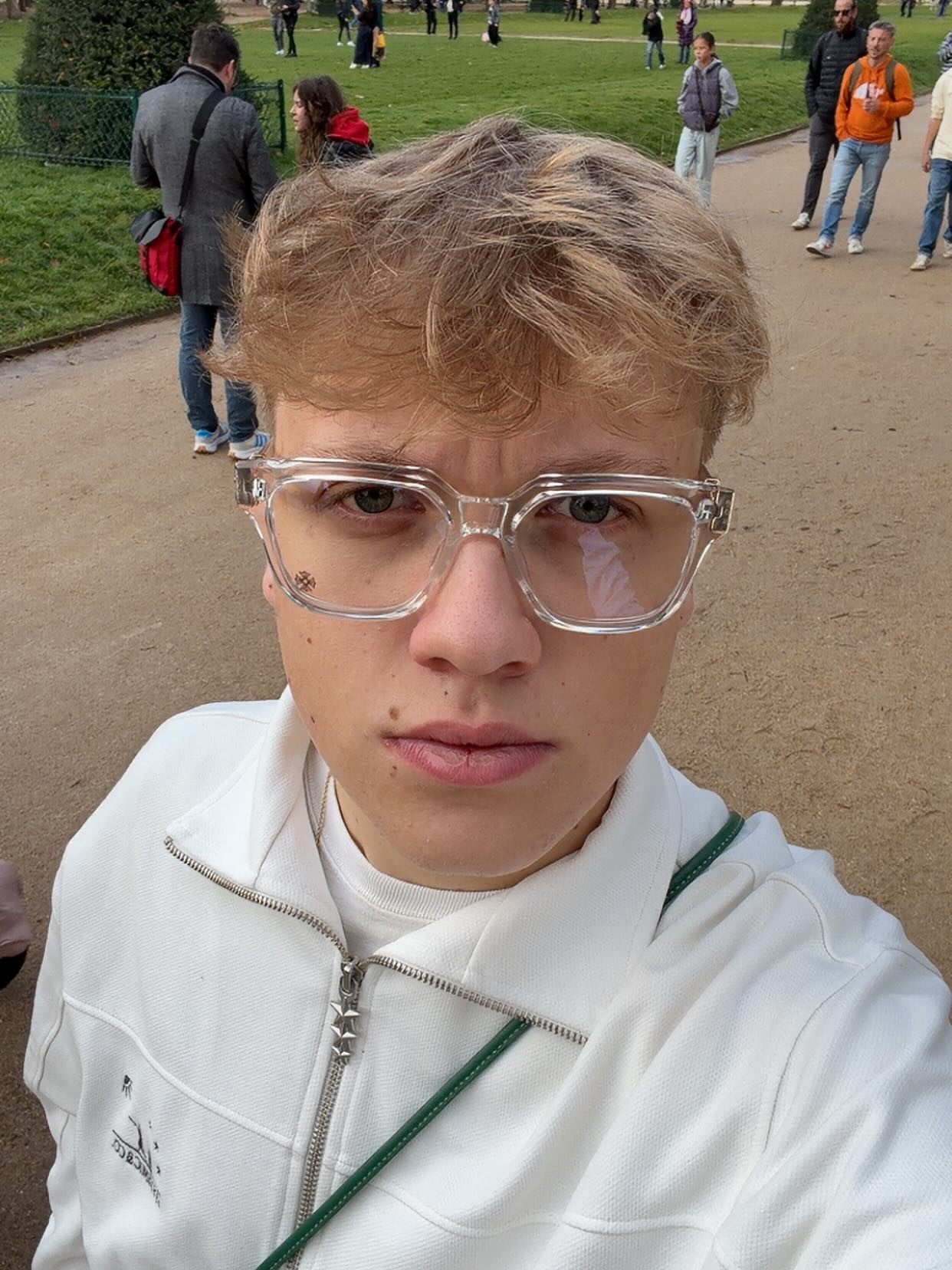 Ich habe die Schule abgebrochen, um professionell Fortnite zu spielen ...