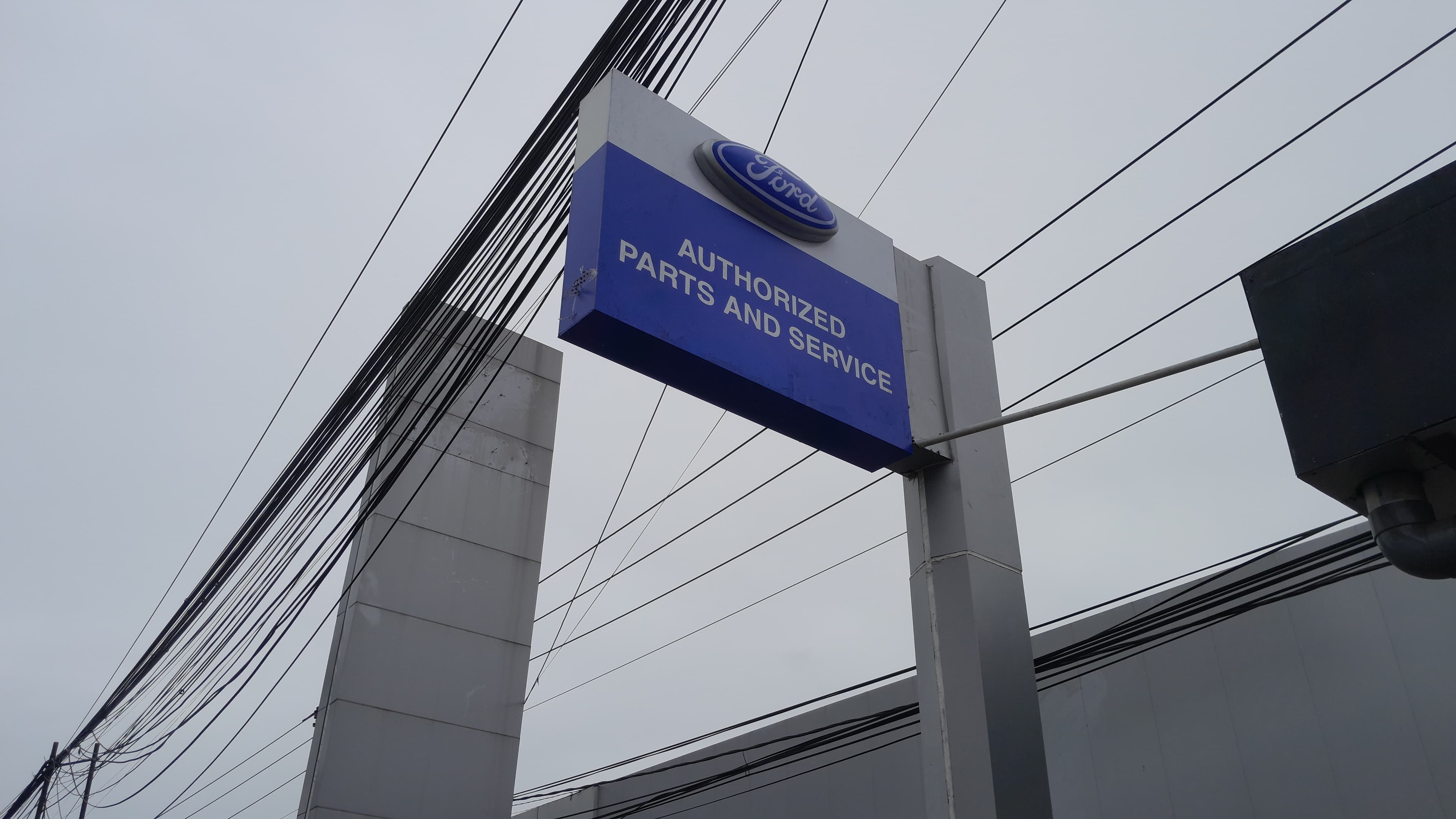 Pemilik mobil Ford lama tak perlu khawatir, sparepart model lawas masih ...