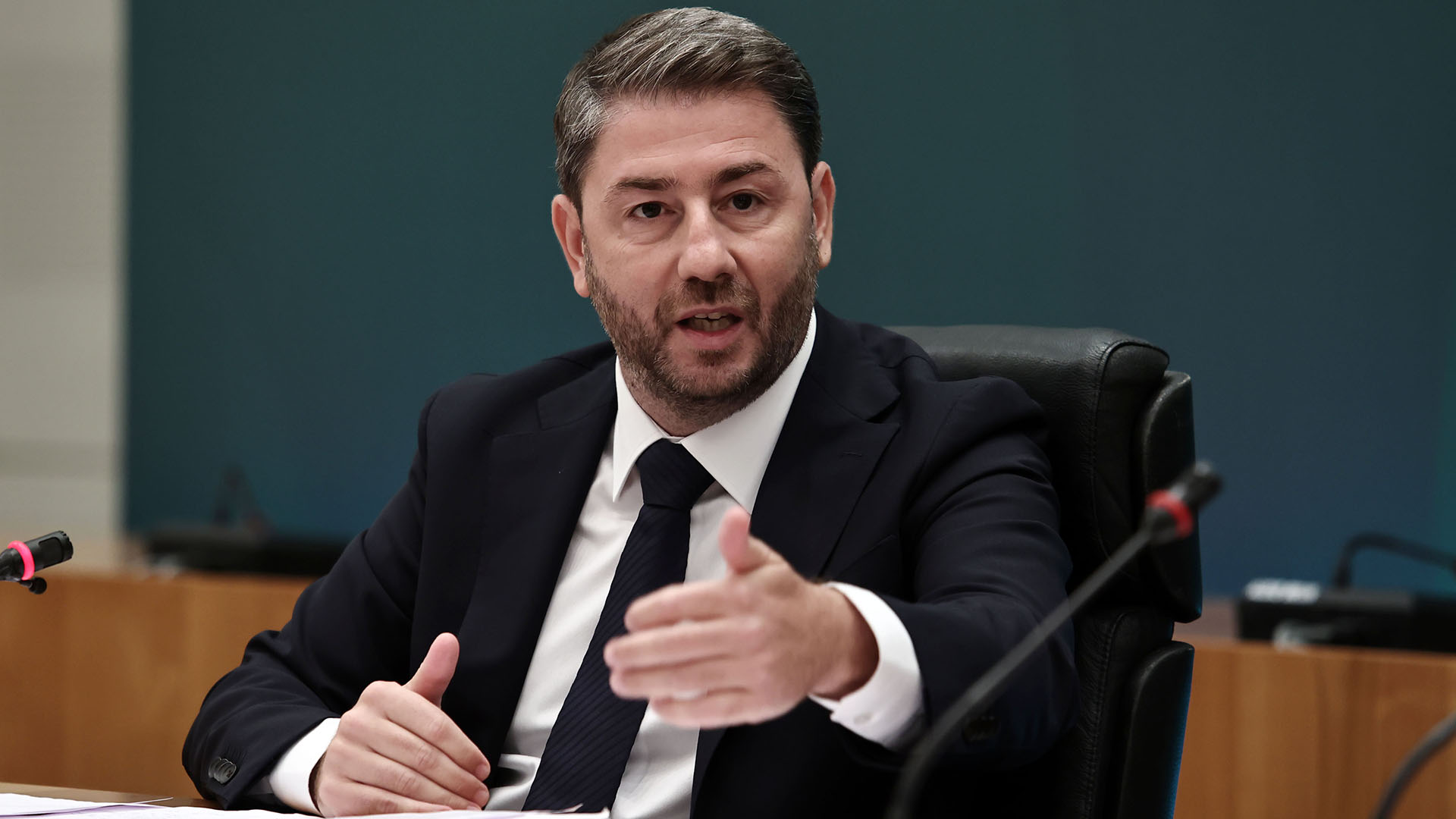 ΠΑΣΟΚ κατά ΔΕΗ: «Απαγορεύει» την επίσκεψη Ανδρουλάκη στην Πτολεμαΐδα