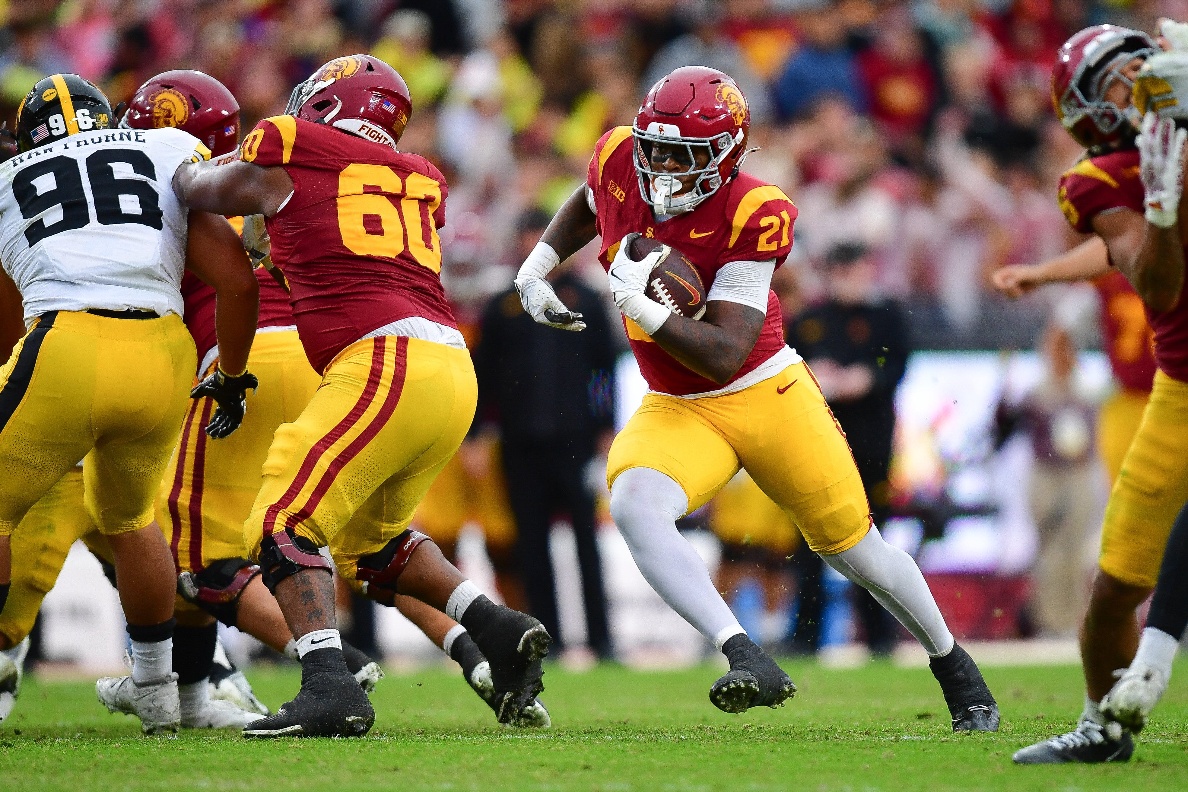 Wisconsin lands running back transfer from Big Ten Conference rival