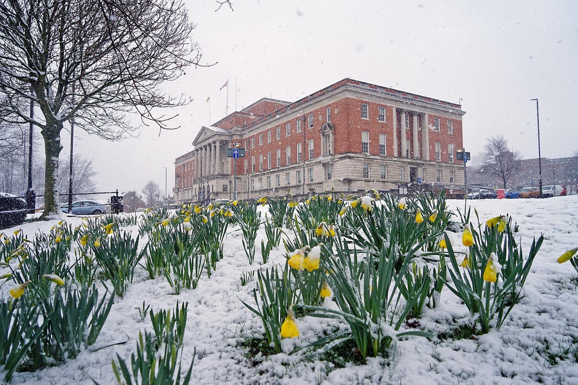 Exact time snow will hit Chesterfield as Storm Goretti arrives tonight ...