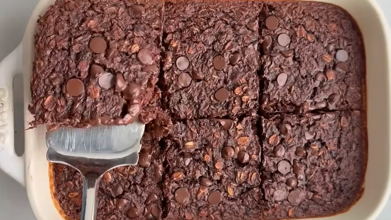 Chocolate baked oats | A warm, feel-good morning treat