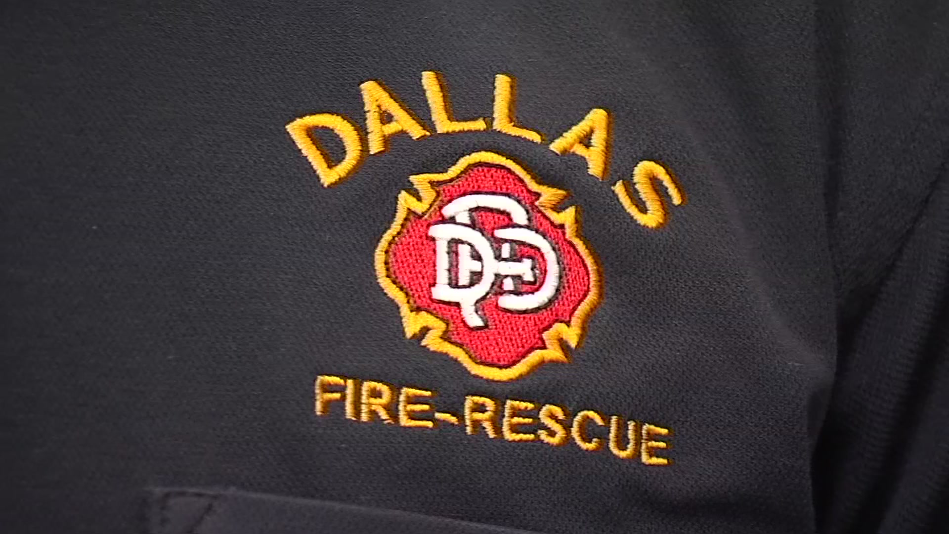 Overnight fire at Dallas apartment complex injured firefighter ...