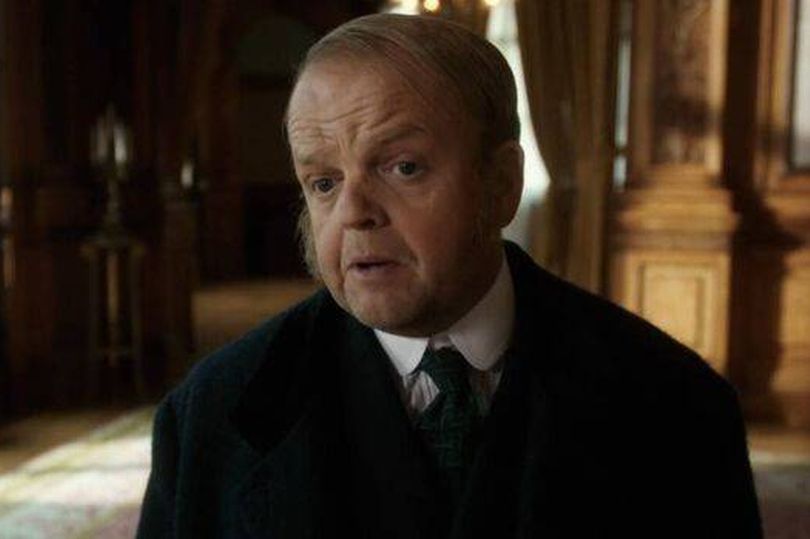 Netflix fans told to skip Line of Duty stars' absurd and boring period ...