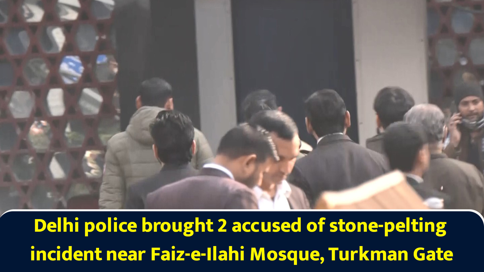 Delhi police brought 2 accused of stone-pelting incident near Faiz-e ...