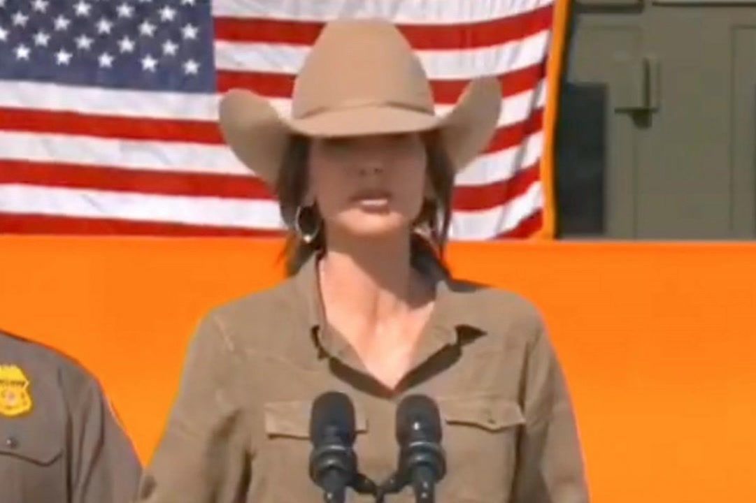 Kristi Noem criticized for oversized cowboy hat as she updates public ...