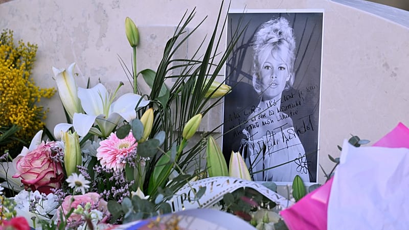France says farewell to film star Brigitte Bardot with funeral and ...