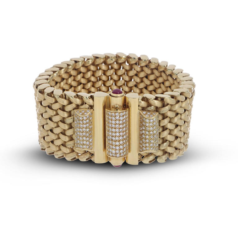 Unoaerre compie 100 anni, in un secolo prodotte anche 40 milioni di fedi