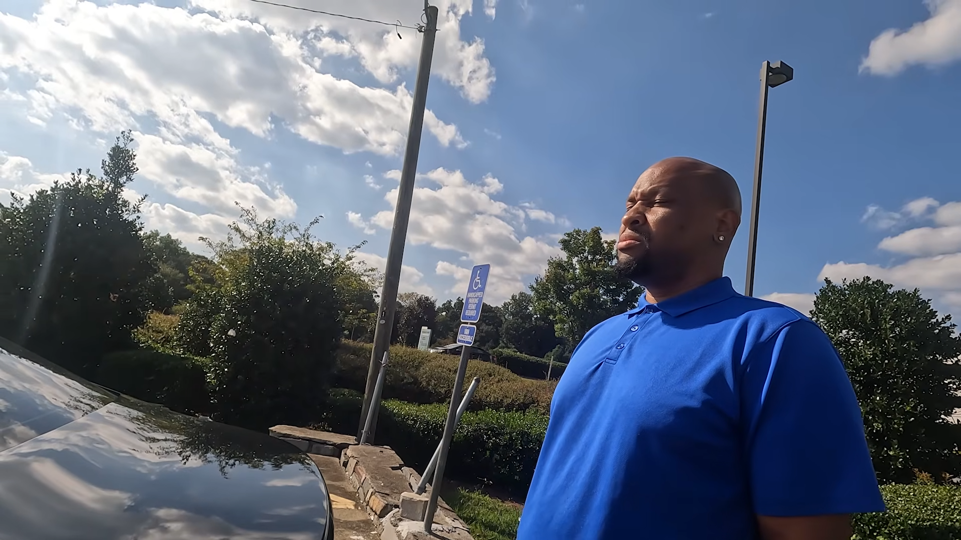 He said he “just got there.” The chains disagreed