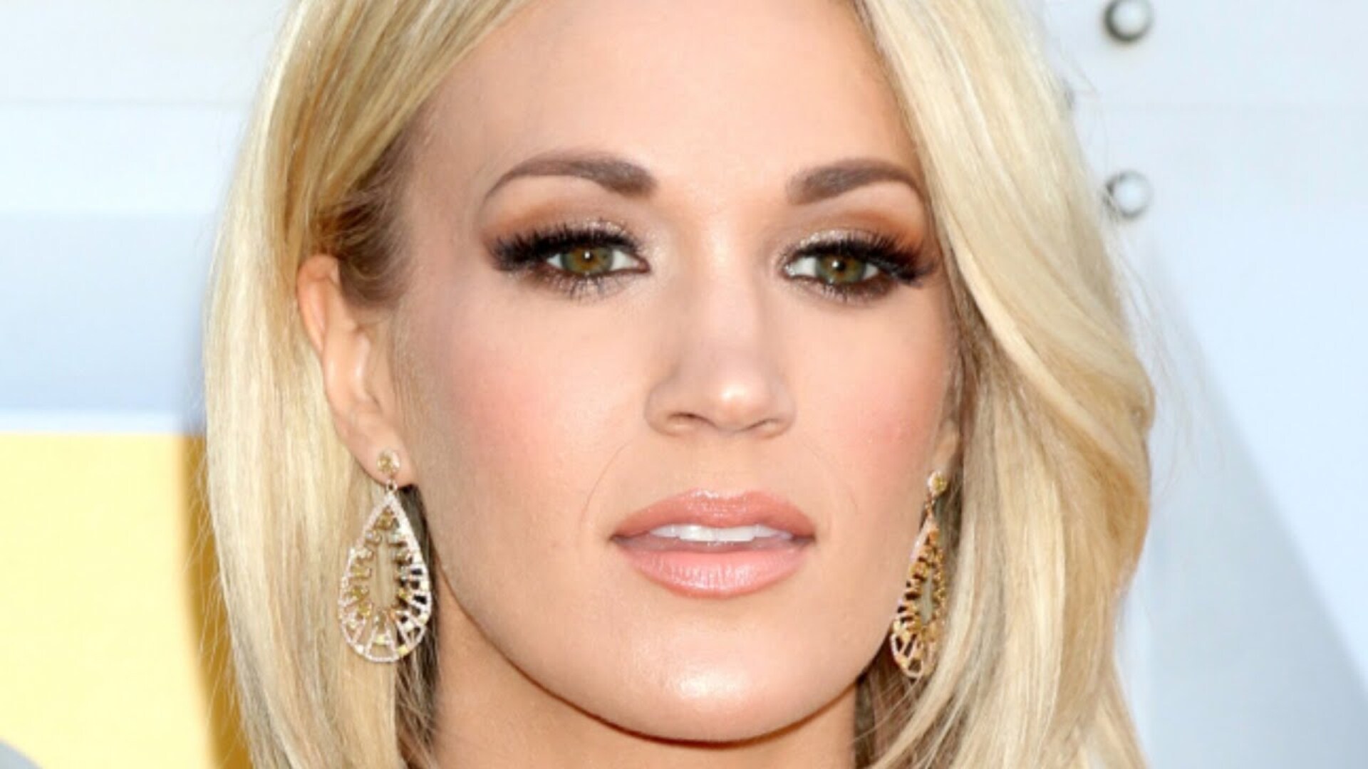 Celebs that Carrie Underwood seriously can't stand