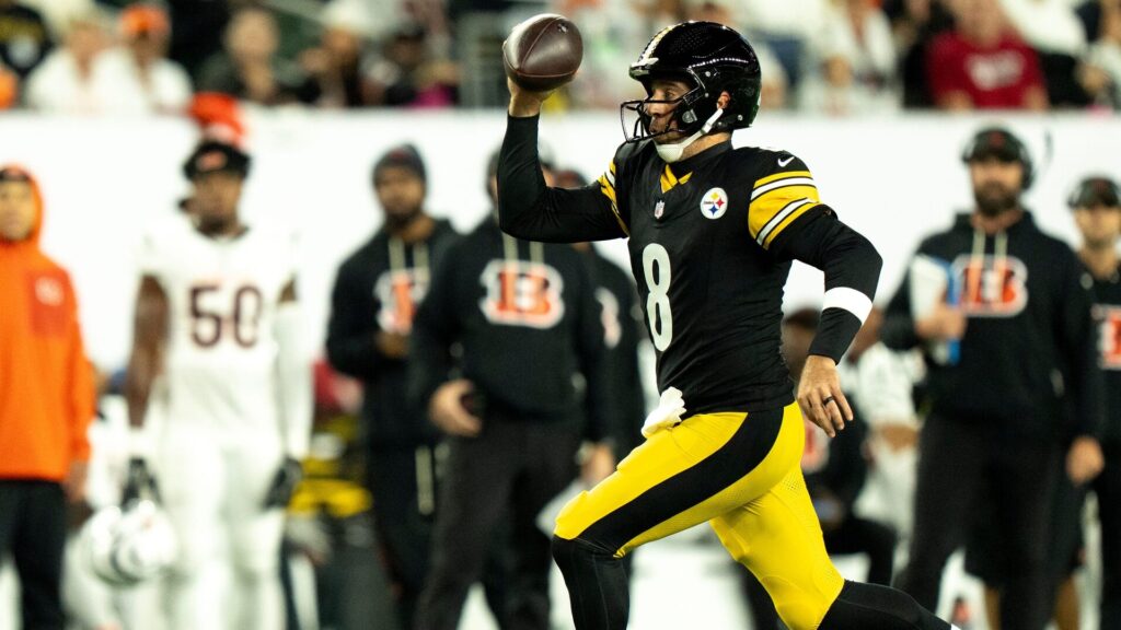 Aaron Rodgers shocks Steelers fans with historic run vs. Ravens