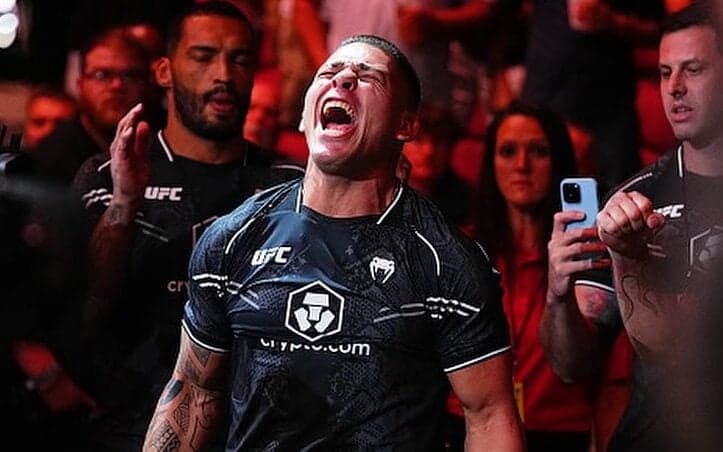 UFC marca duelo entre 'Robocop' e 'Hulk' e retorno de Melk Costa