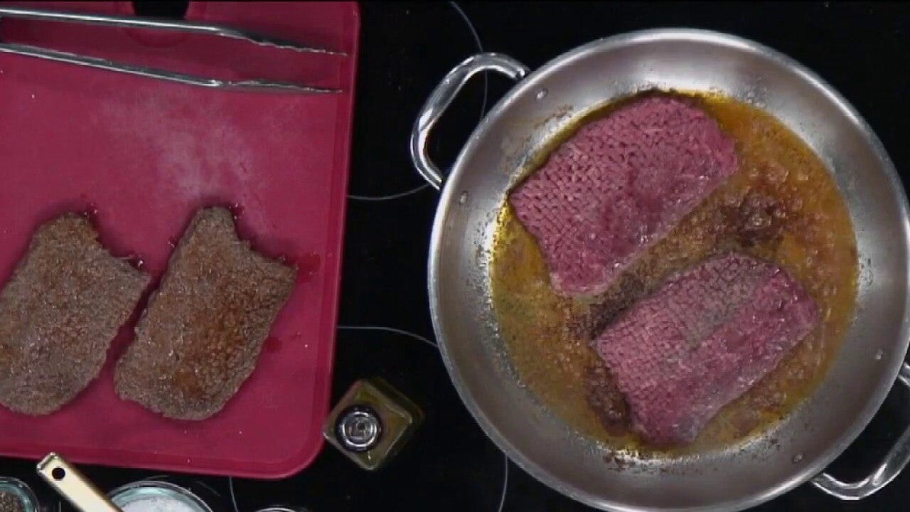 Blackened cubed steaks with zoodles: recipe