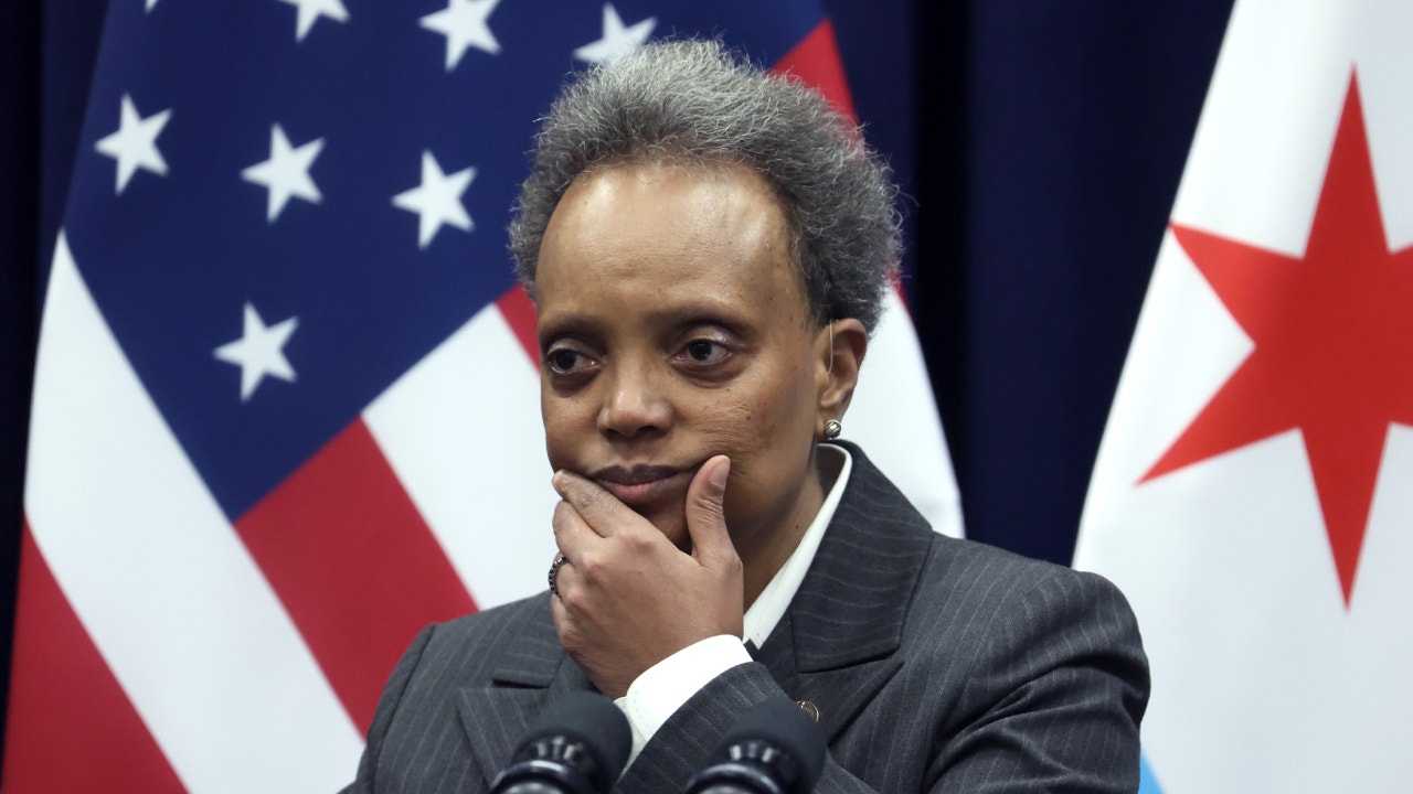 Former Chicago Mayor Lori Lightfoot launches 'ICE Accountability Project'