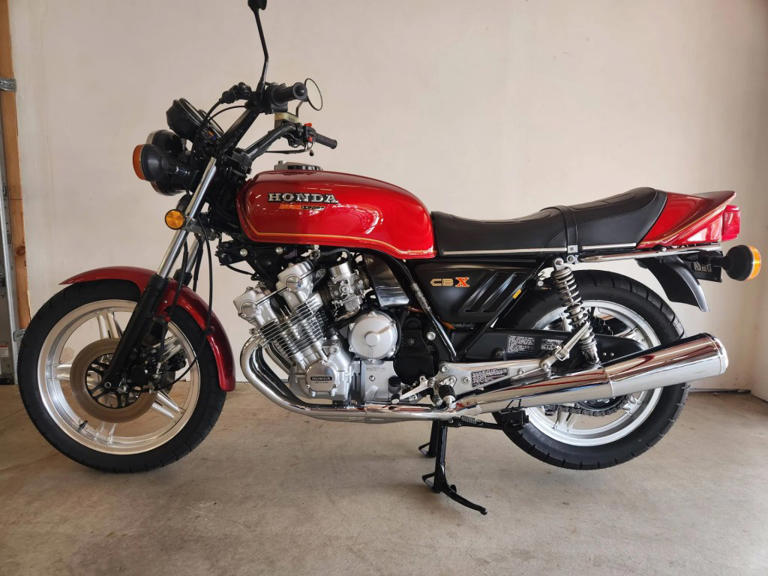 The 1979-1982 Honda CBX: From showroom fizzle to six-cylinder superbike ...