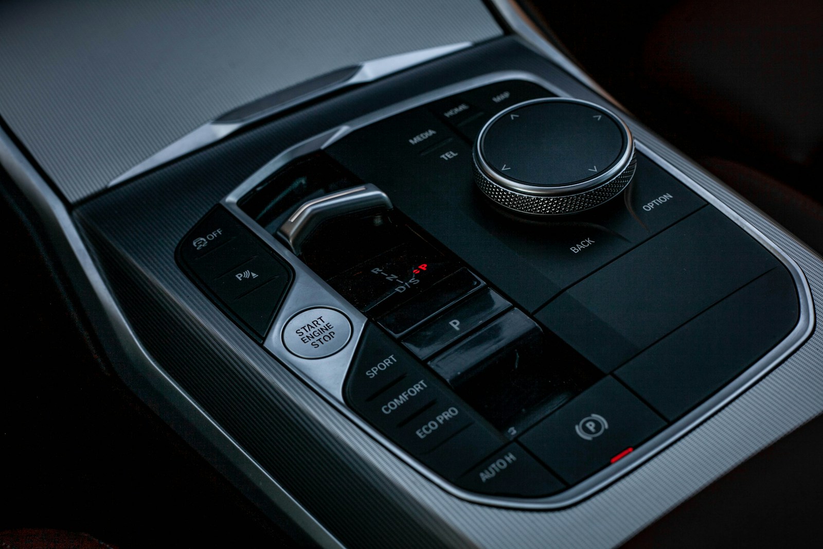 8 weird car features you didn’t know your vehicle might have