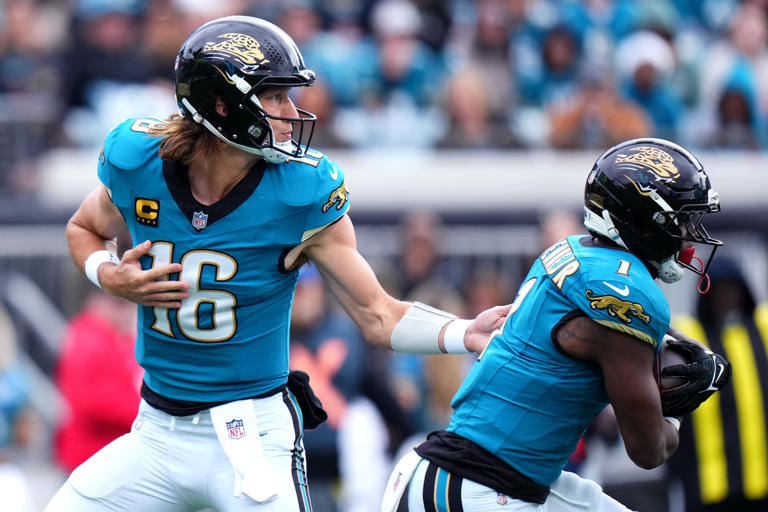 Jacksonville Jaguars take on the Buffalo Bills