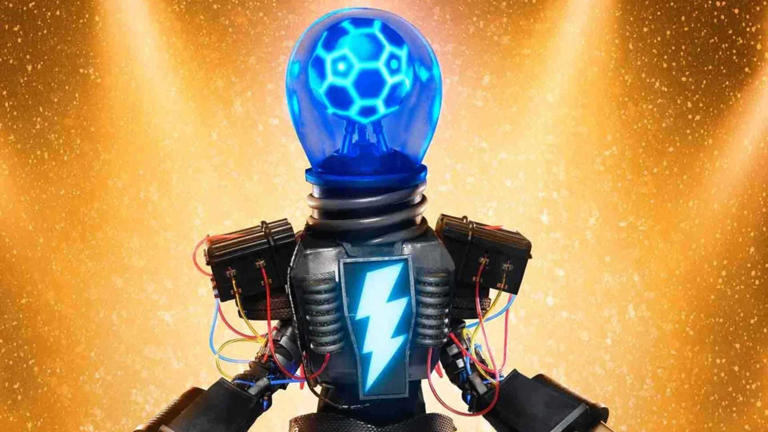 Who is competing in The Masked Singer season 14 episode 2 - Fear Night ...