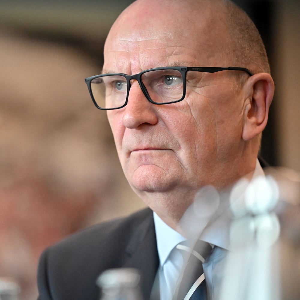 Brandenburgs Regierungschef im Interview: Sind Sie ein Wahlbetrüger ...