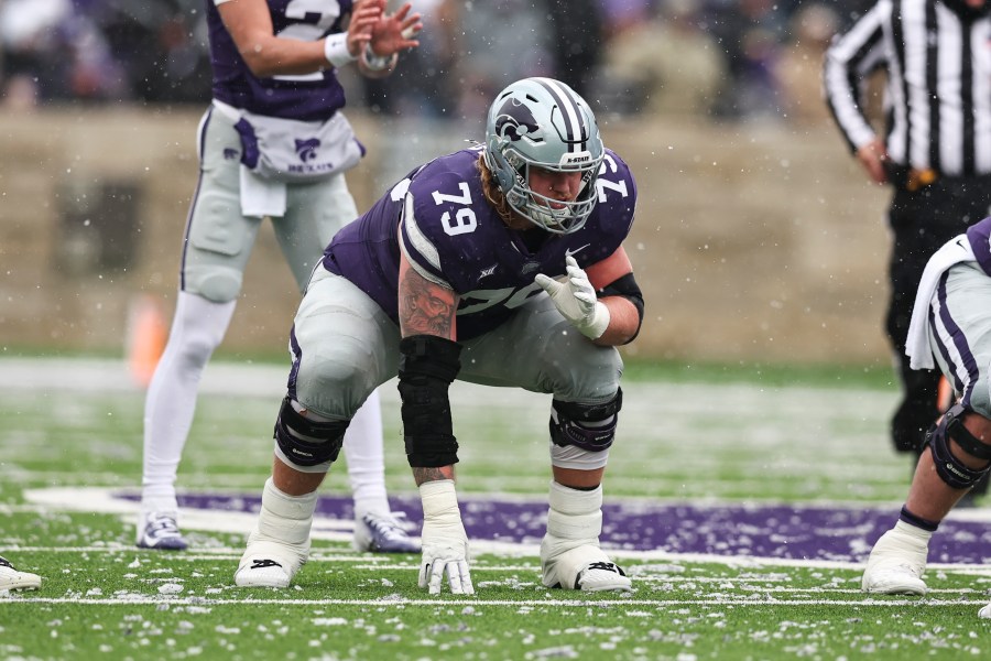 Former Kansas State offensive lineman Devin Vass commits to WVU