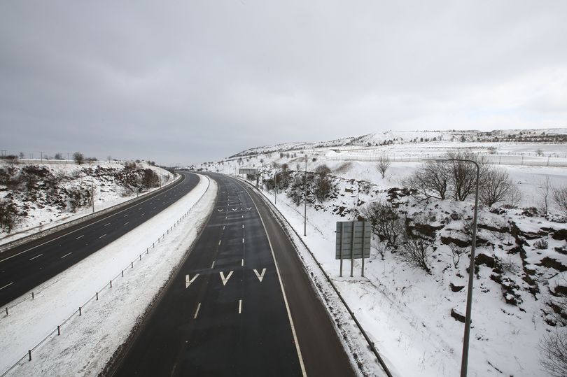 M60, M62, and M6 among six motorways all partly closed this weekend ...