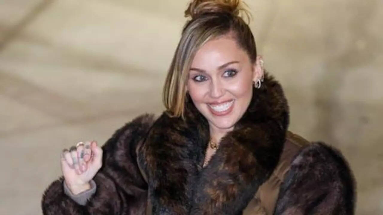 Miley Cyrus signals acting comeback after six years, says 'I would love ...