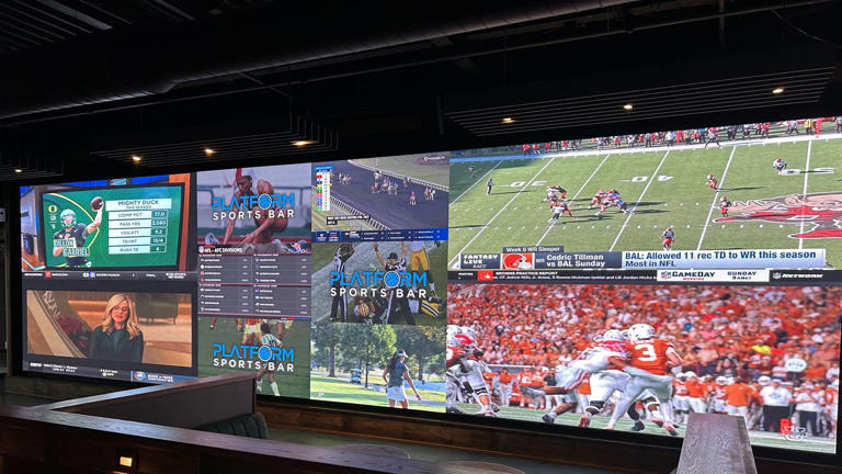 Top 14 sports bars in Charlotte