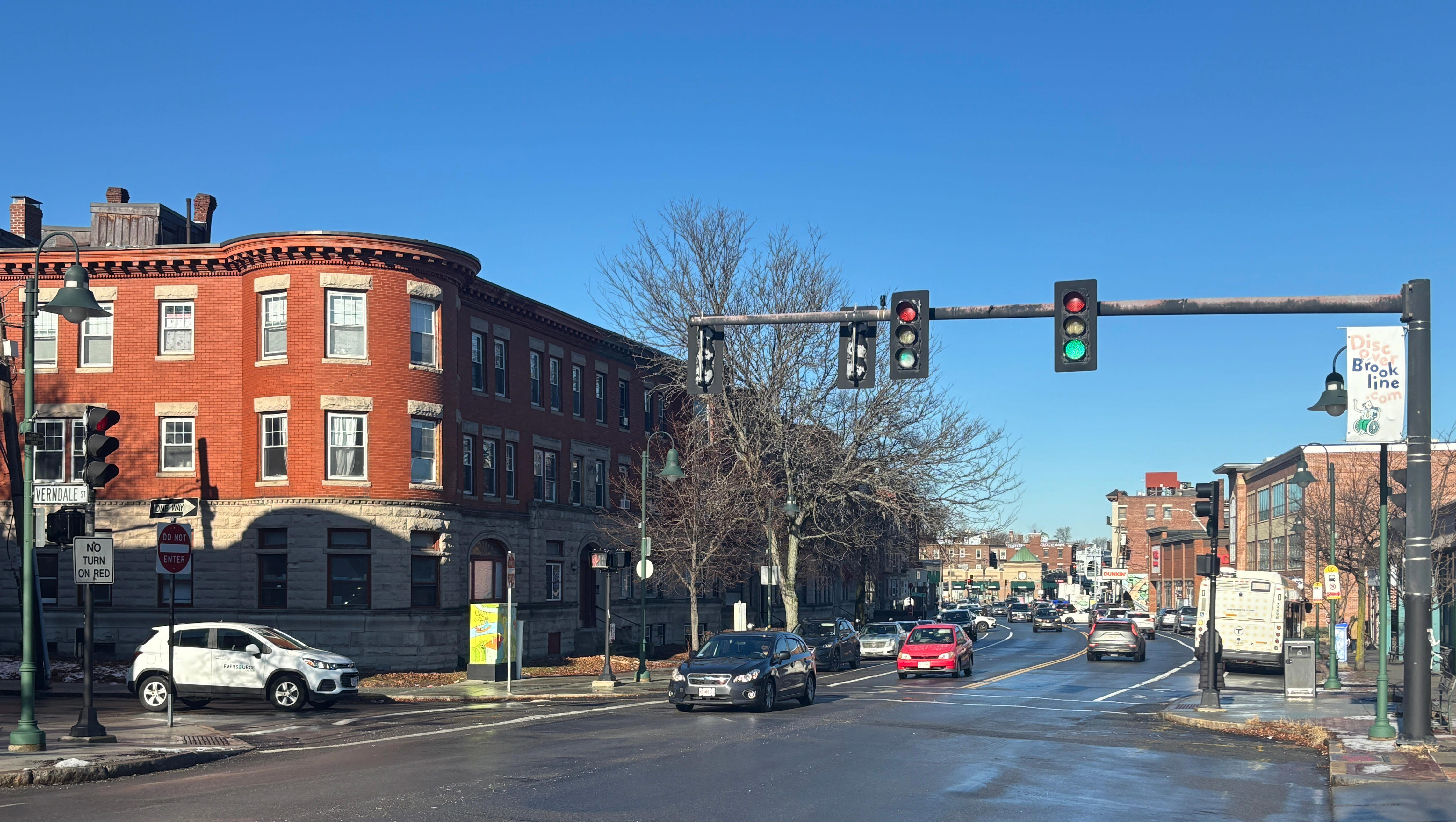 Teen injured in moped crash in Brookline