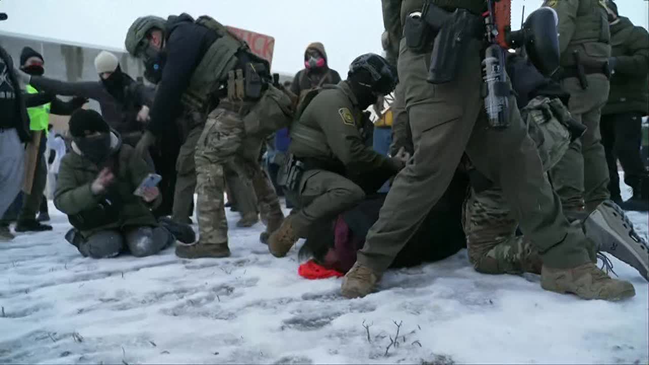 Live updates | Minneapolis ICE shooting: Gov. Walz stages National ...