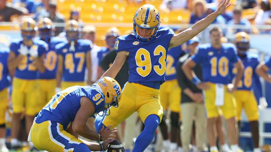 Pitt star freshman kicker transfers to Michigan
