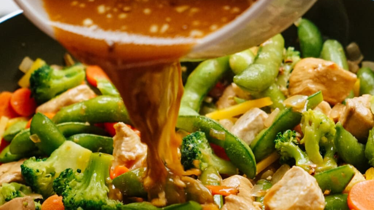 Homemade stir fry sauce: 5-minute recipe everyone will love