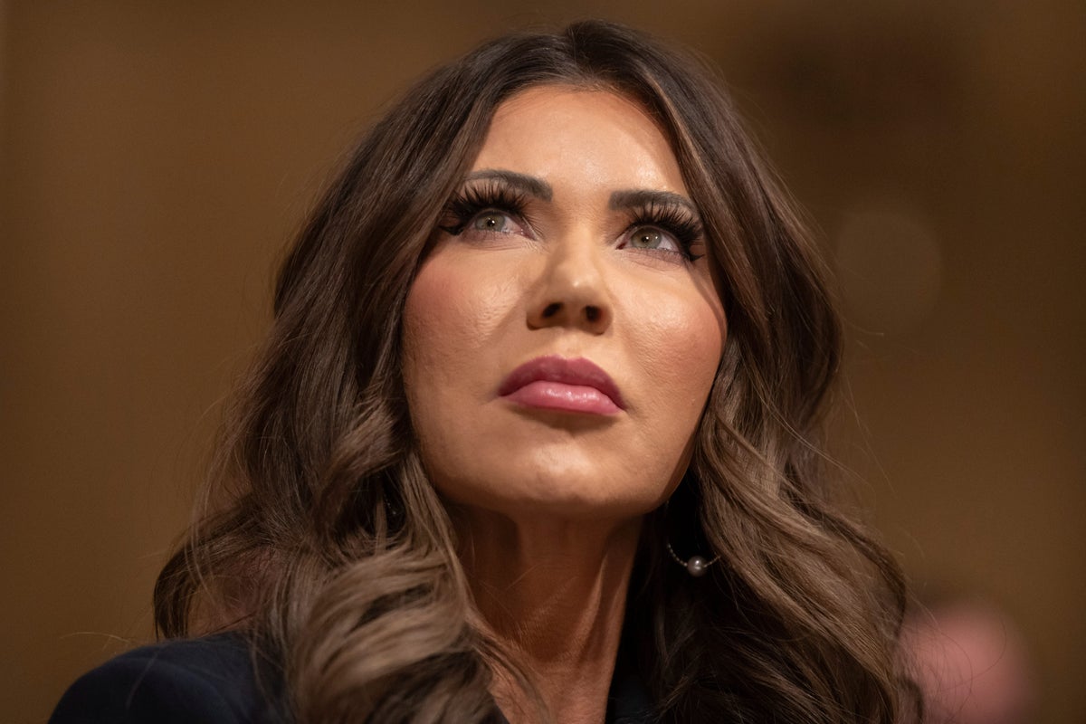 Kristi Noem encourages people to buy ICE officers lunch