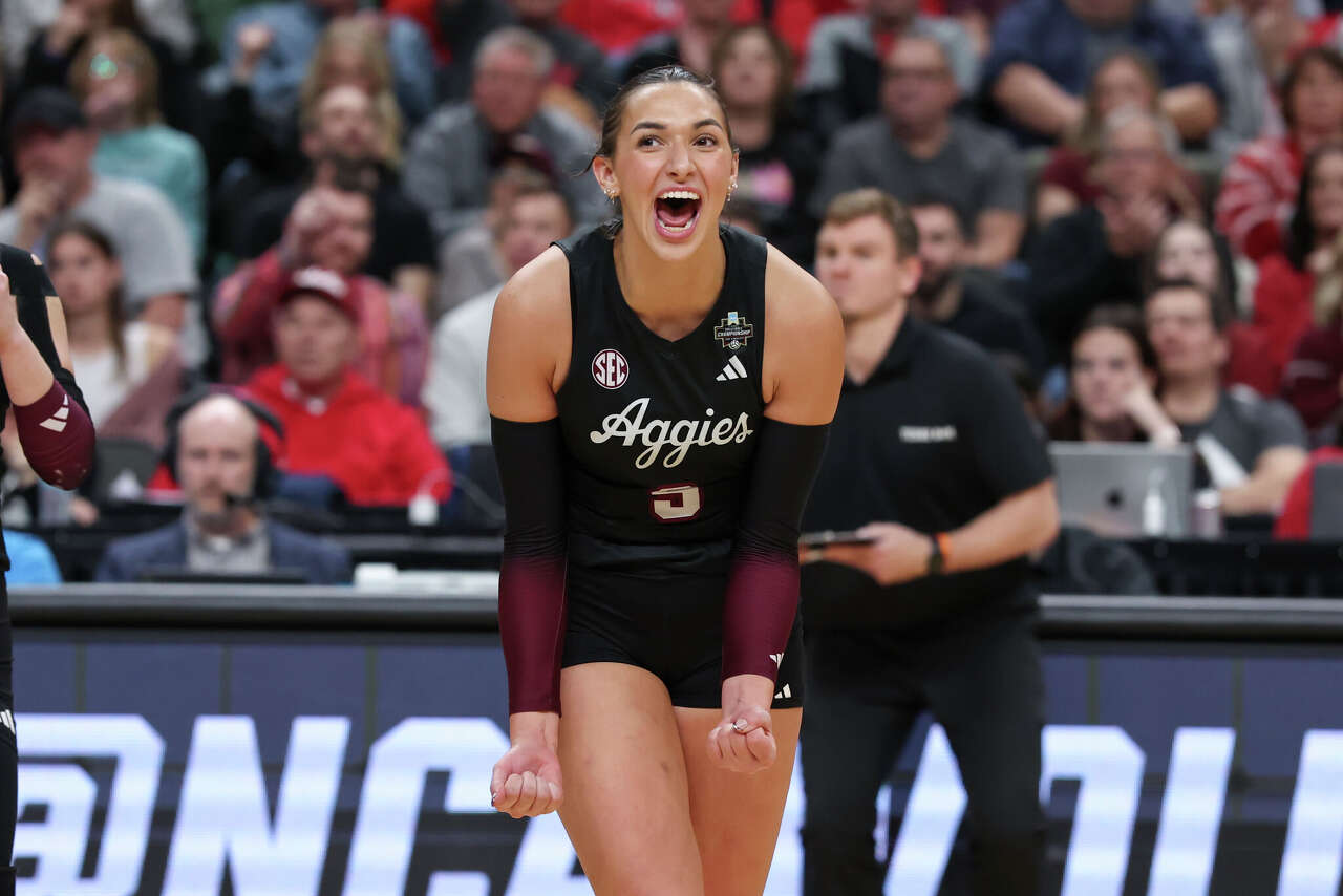 Inside Logan Lednicky's 16-day turnaround from national champ to LOVB pro