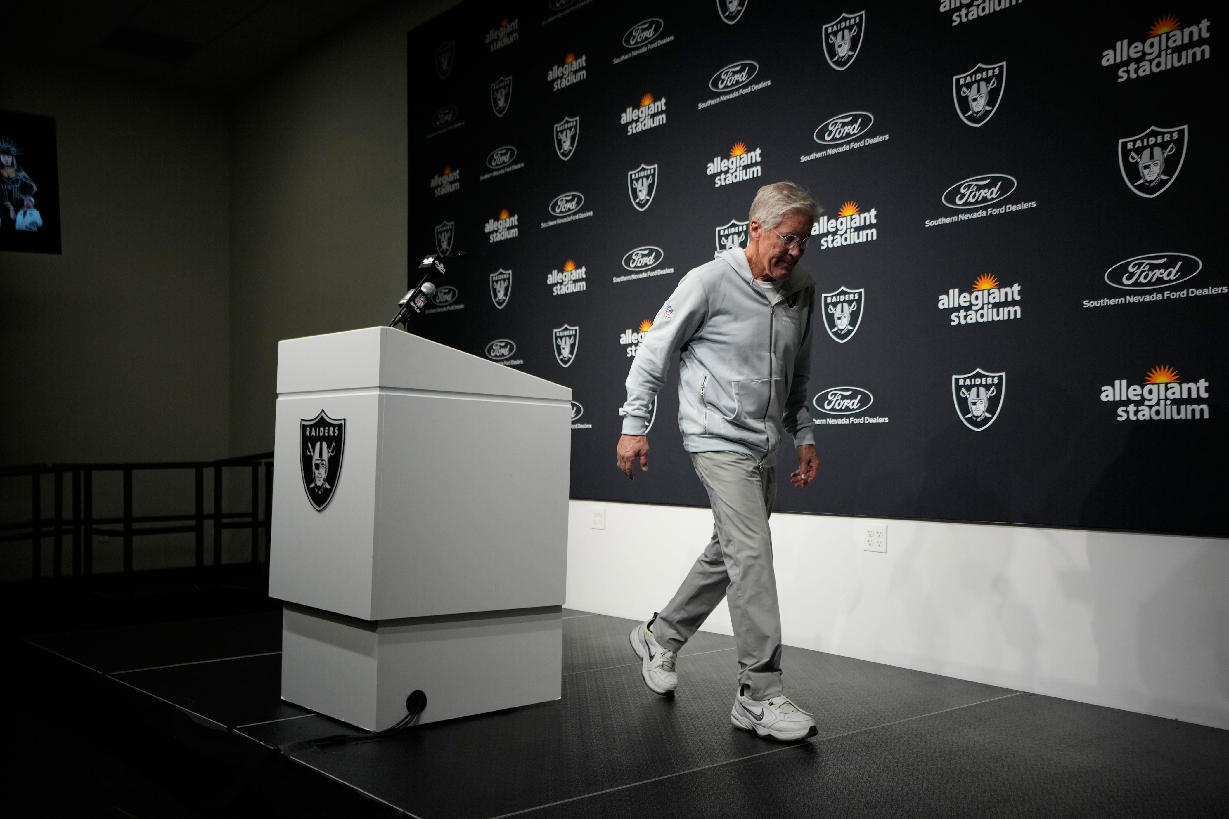 NFL coaching moves: Mike McDaniel fired by Dolphins