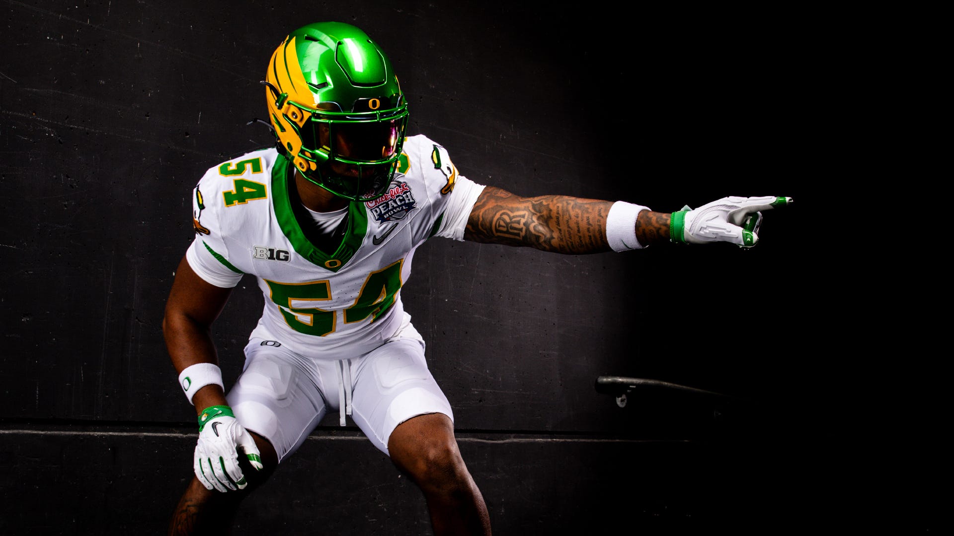 Oregon vs. Indiana live updates. Peach Bowl start time, CFP picks