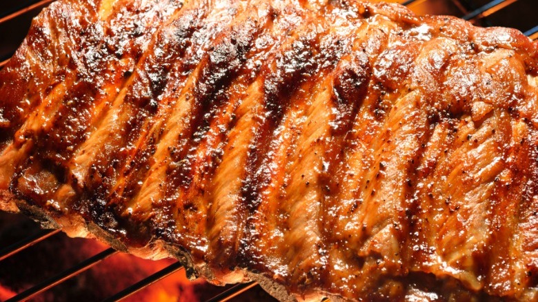7 foods you should order at a barbecue restaurant, and 5 foods you ...