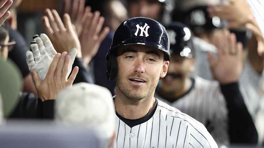 NL contender joins Yankees in Cody Bellinger chase