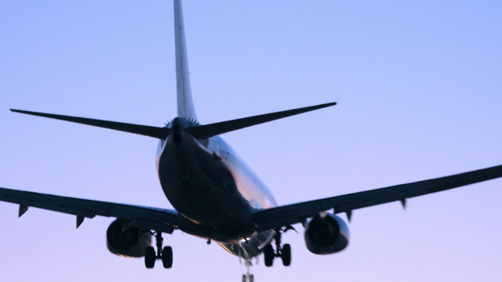 Trump tariffs and visa fees blamed for 6.3% tourism slump