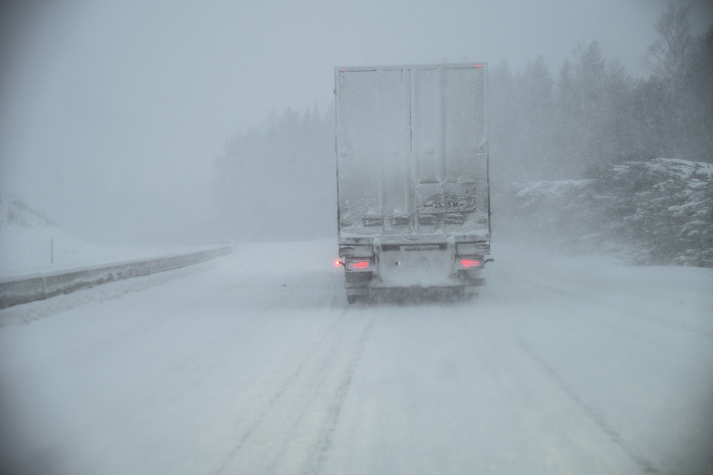 VMA och röd varning för snö: "Stora risker"